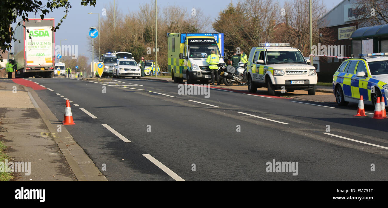 Bus crash pictures hi-res stock photography and images - Alamy