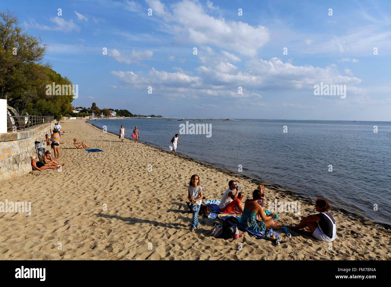France, Gironde, Bassin d'Arcachon, Andernos les Bains, beach Stock ...