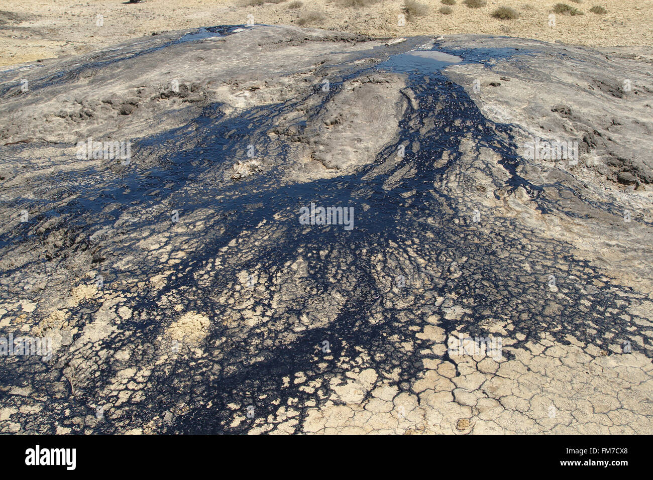 Natural petroleum seep and deposits of bitumen, north of Baku ...