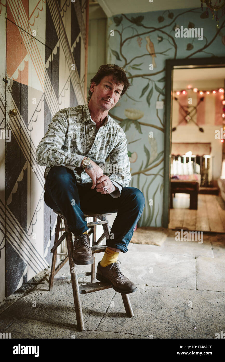 Adam Calkin artist painter in studio home Stock Photo - Alamy