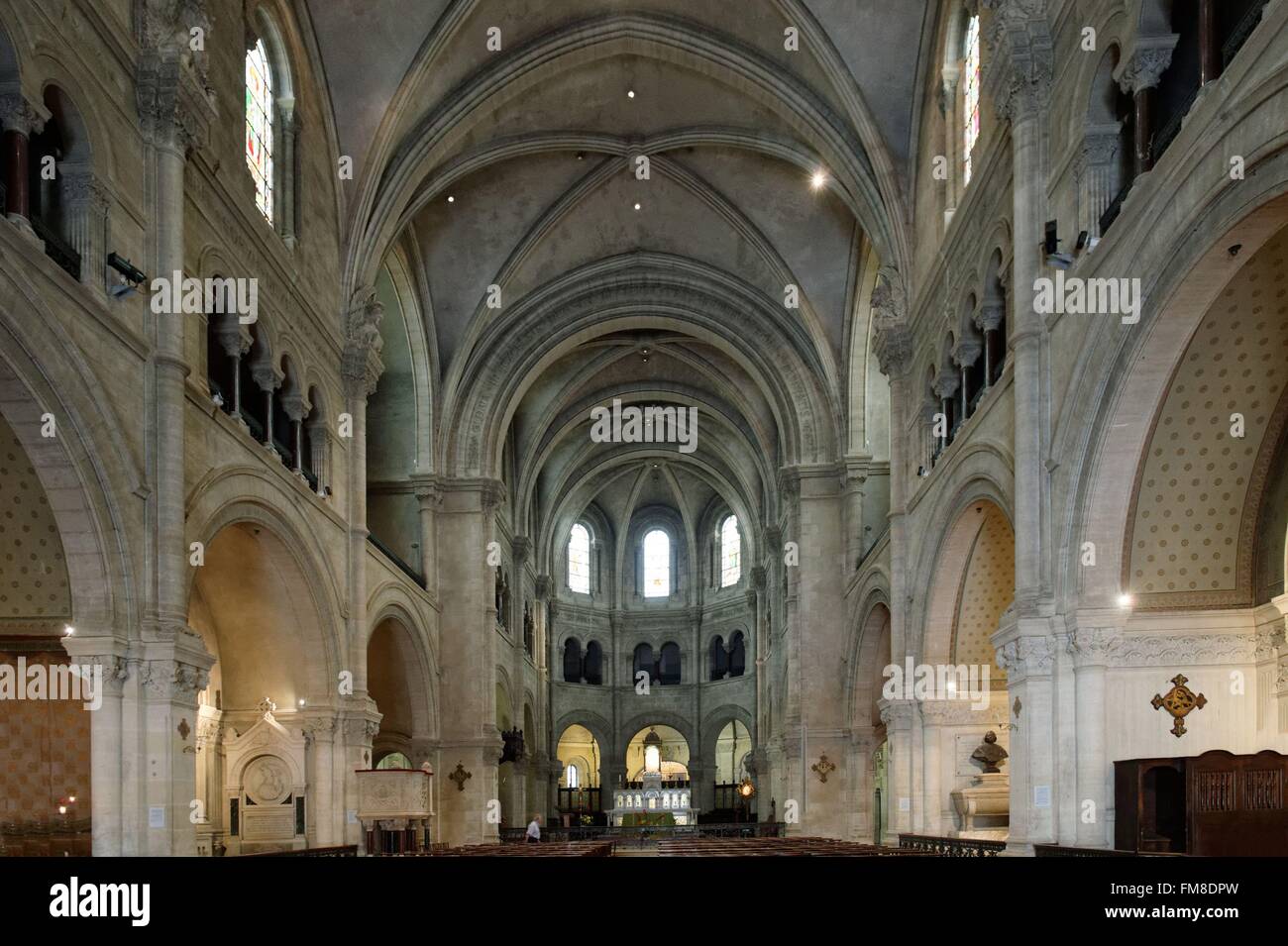 France, Gard, Nimes, Saint Castor cathedrale Stock Photo - Alamy