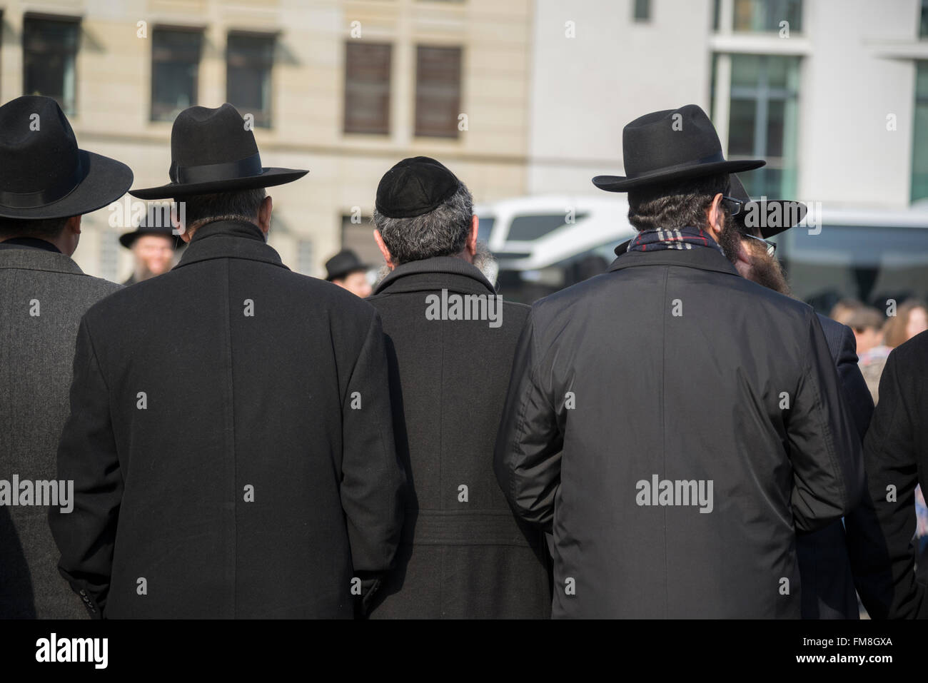 Jewish males hi-res stock photography and images - Alamy