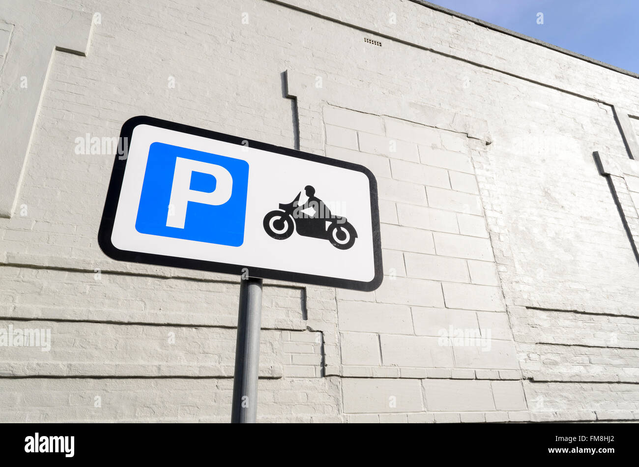 Motorcycle parking sign motorbike hi-res stock photography and images ...