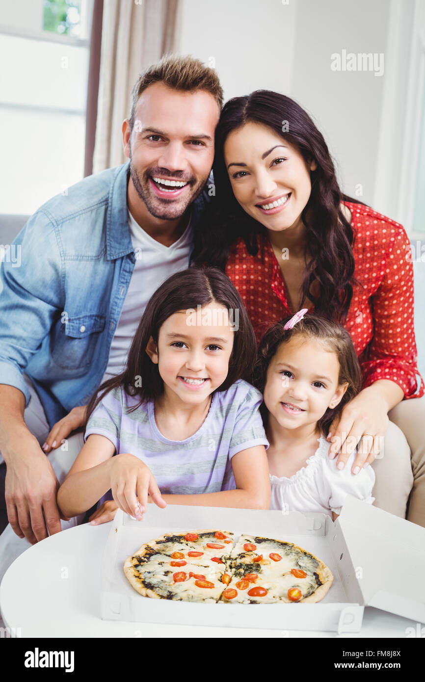 Family size pizza hi-res stock photography and images - Alamy