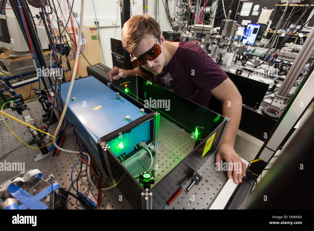 Experimental setup in a laser laboratory at the Institute for ...