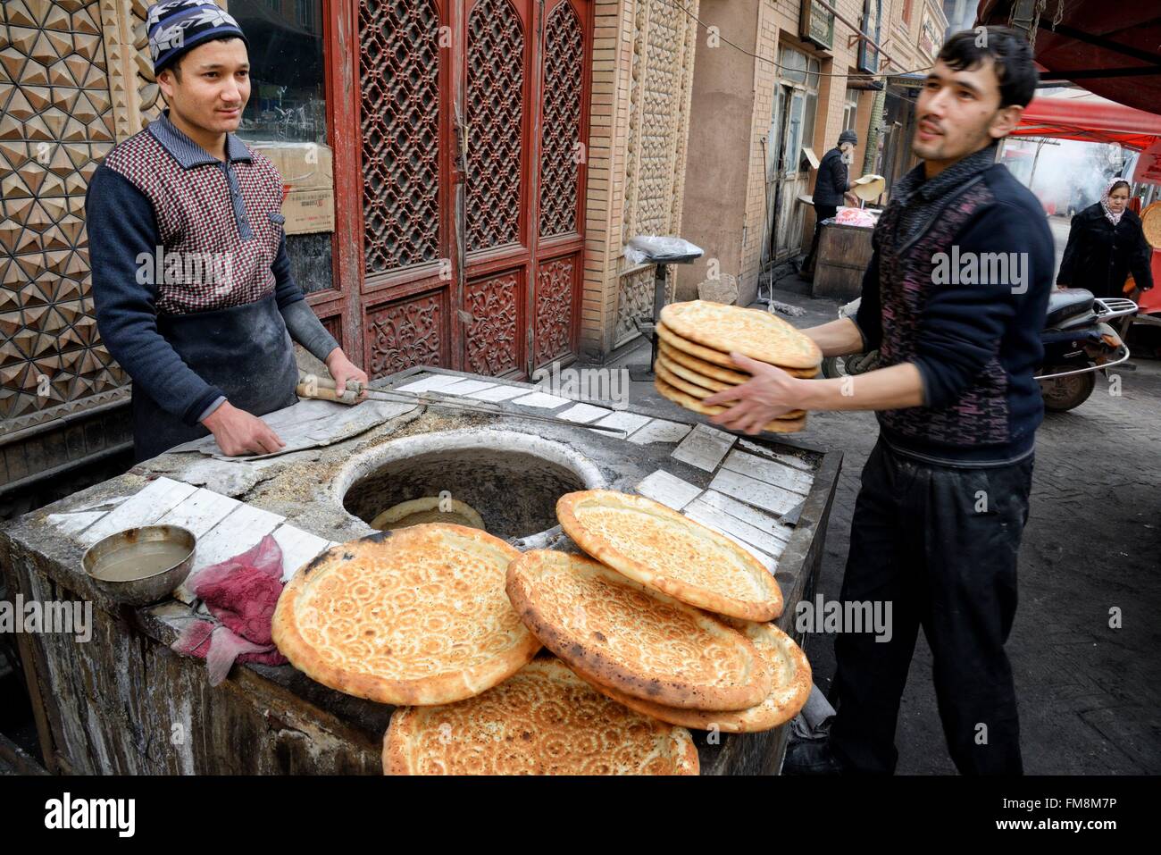 China, Xinjiang Uyghur Autonomous Region, Kashgar (Kashi), baker ...