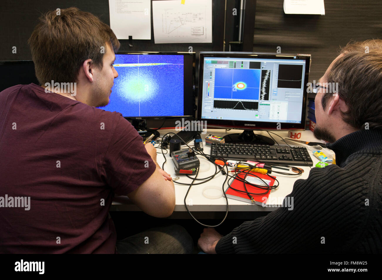 Experimental setup in a laser laboratory at the Institute for ...