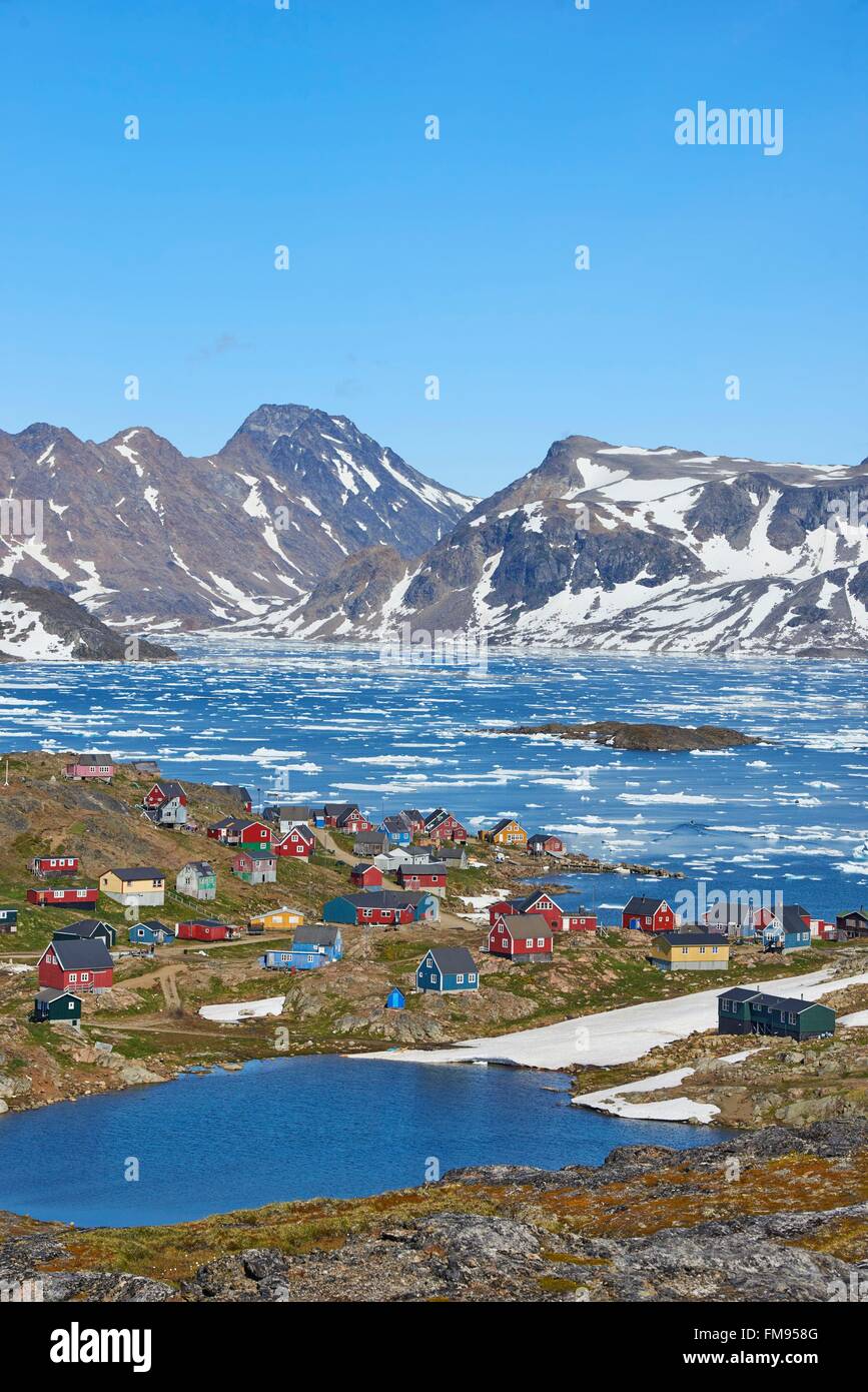 Greenland, Sermersooq, Kulusuk, Inuit village of Kulusuk Stock Photo ...