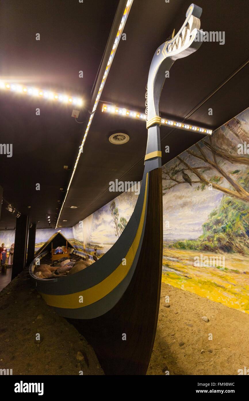 Denmark, Funen, Ladby, Ladby Vikingmuseum, Viking king's funeral ship ...