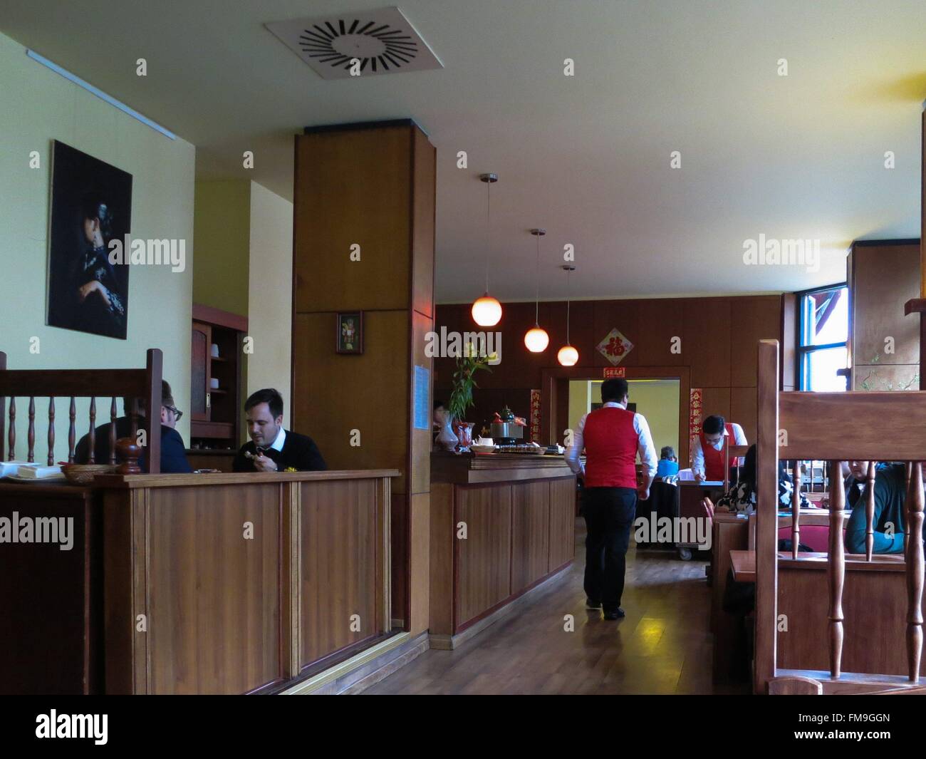 The restaurant Peking Ente (Beijing Duck) in Berlin is an institution ...