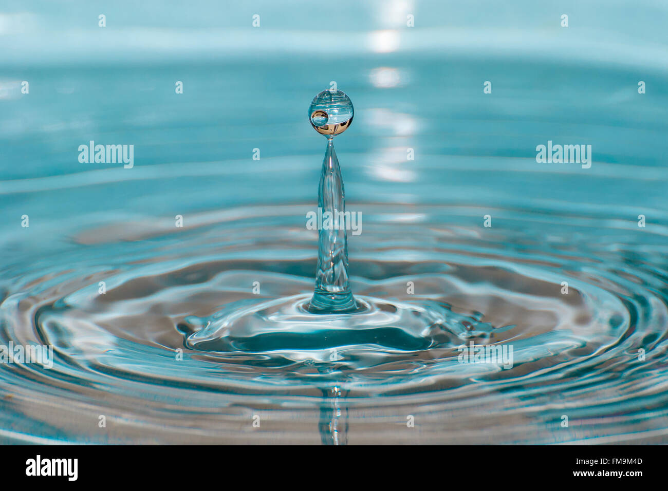 Green water drop waves hi-res stock photography and images - Alamy