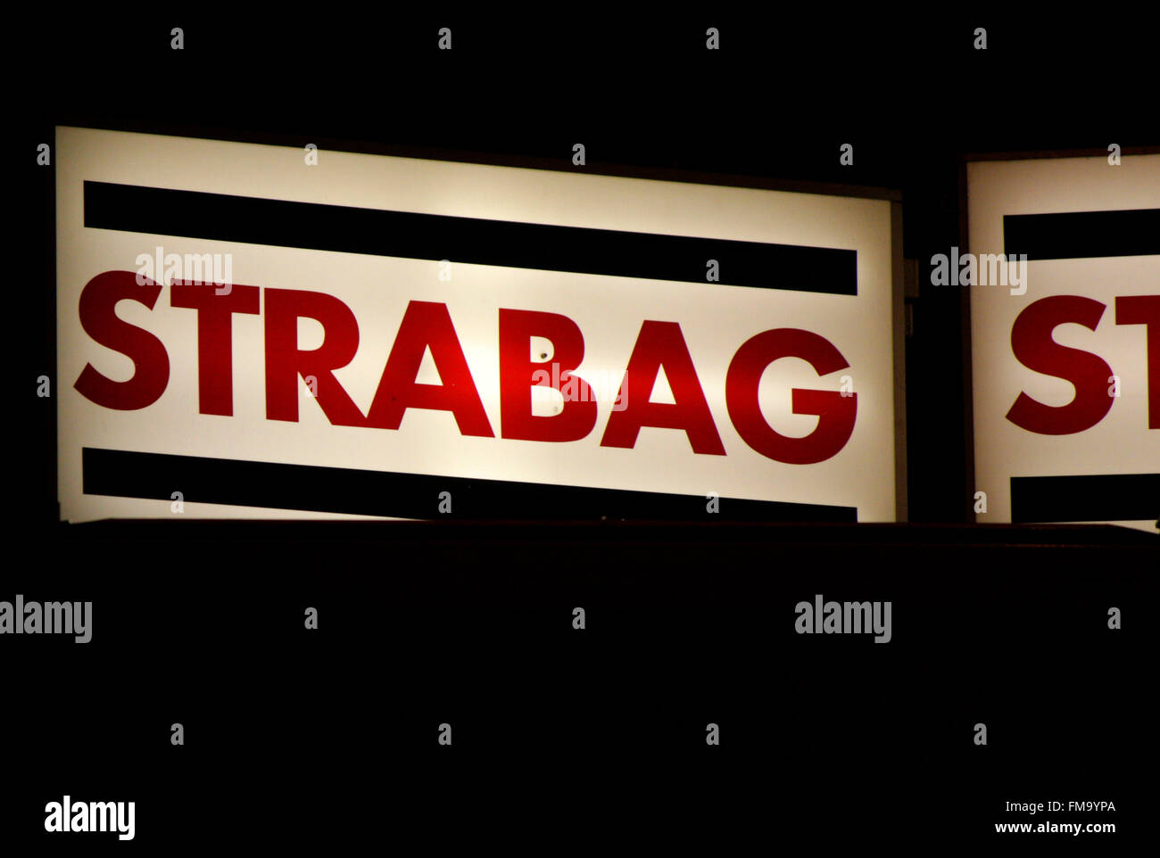 Strabag logo hi-res stock photography and images - Alamy