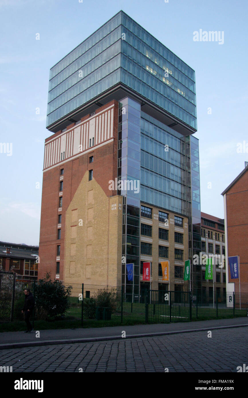 die Berliner Zentrales des "BASF"-Konzerns, Berlin-Friedrichshain Stock ...