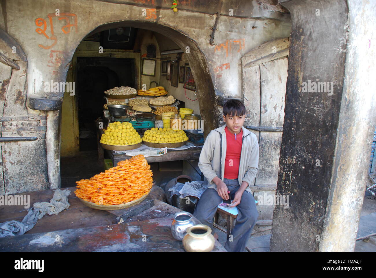 Indian stall hi-res stock photography and images - Alamy