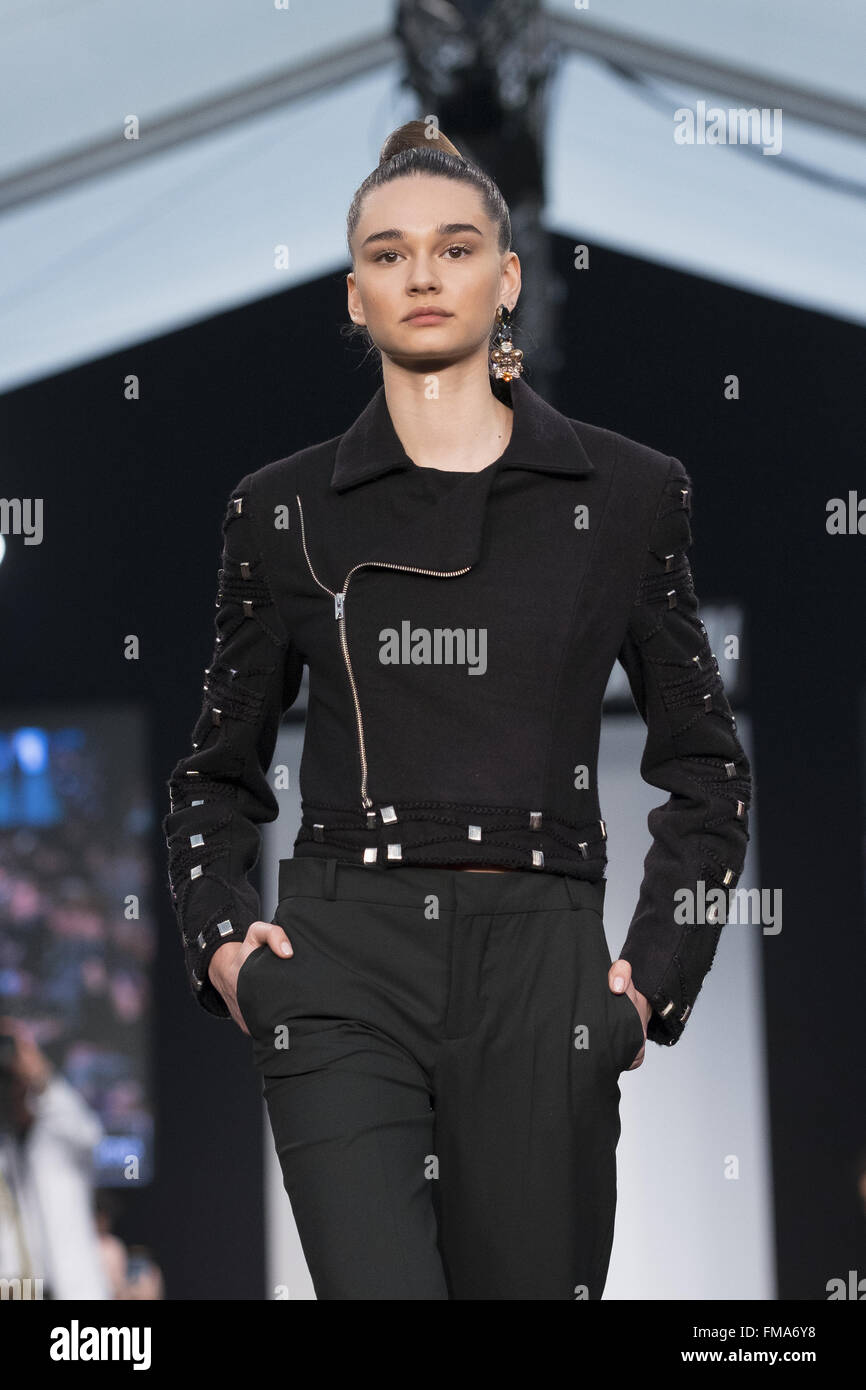 Madrid Fashion Week Spring/Summer 2016 - BREA - Catwalk Featuring ...