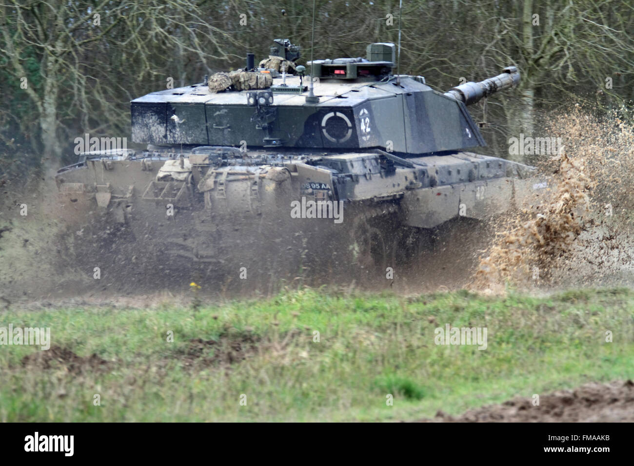Challenger main battle tank High Resolution Stock Photography and ...