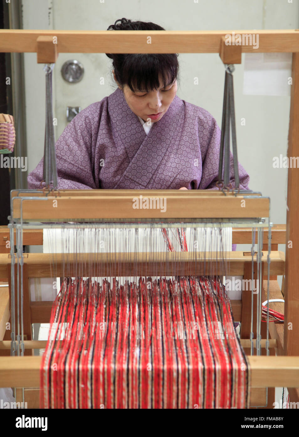 Japan; Kyoto, weaver, Nishijin Textile Center Stock Photo - Alamy
