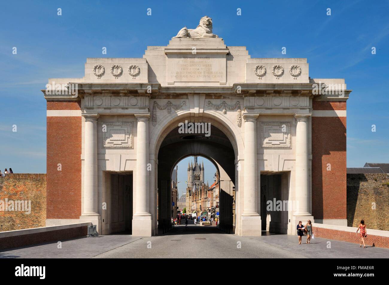 Belgium, West Flanders, Ypres or Ieper, Menin Gate, memorial to British ...