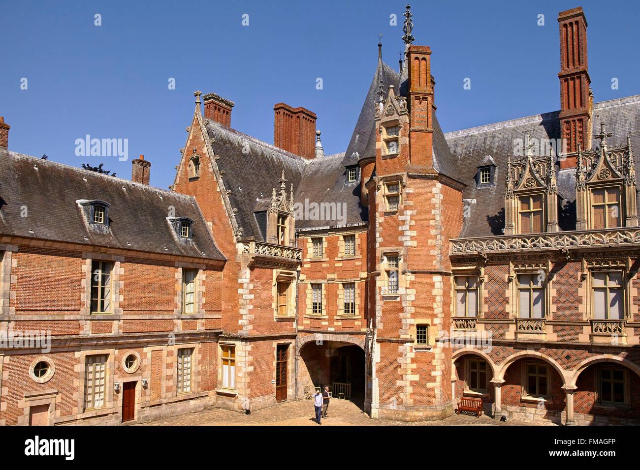 Maintenon Castle High Resolution Stock Photography and Images - Alamy