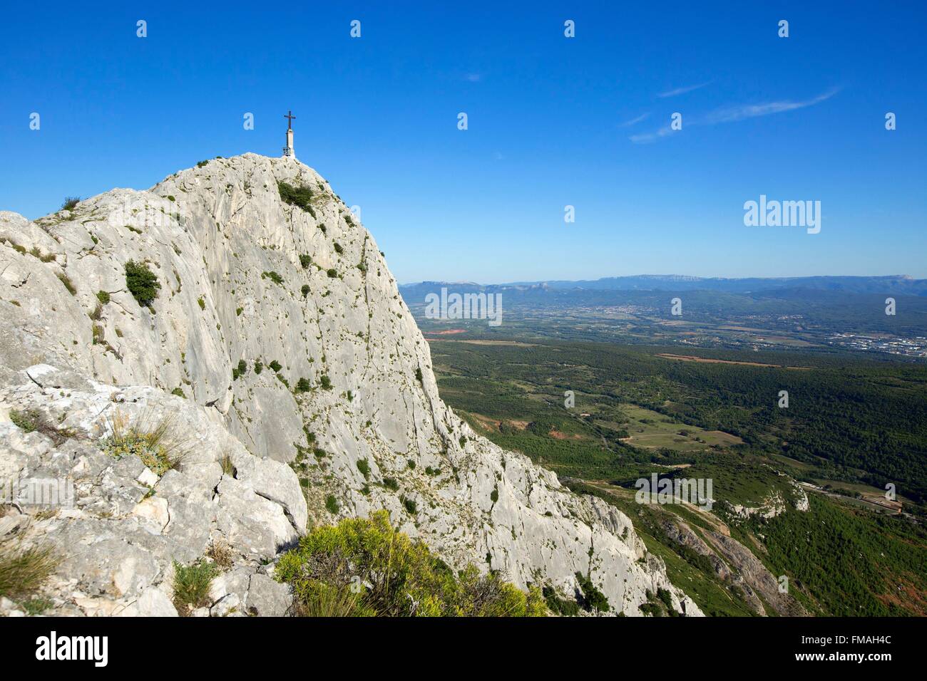 France, Bouches du Rhone, Pays d'Aix, Saint Antonin sur Bayon, Sainte ...