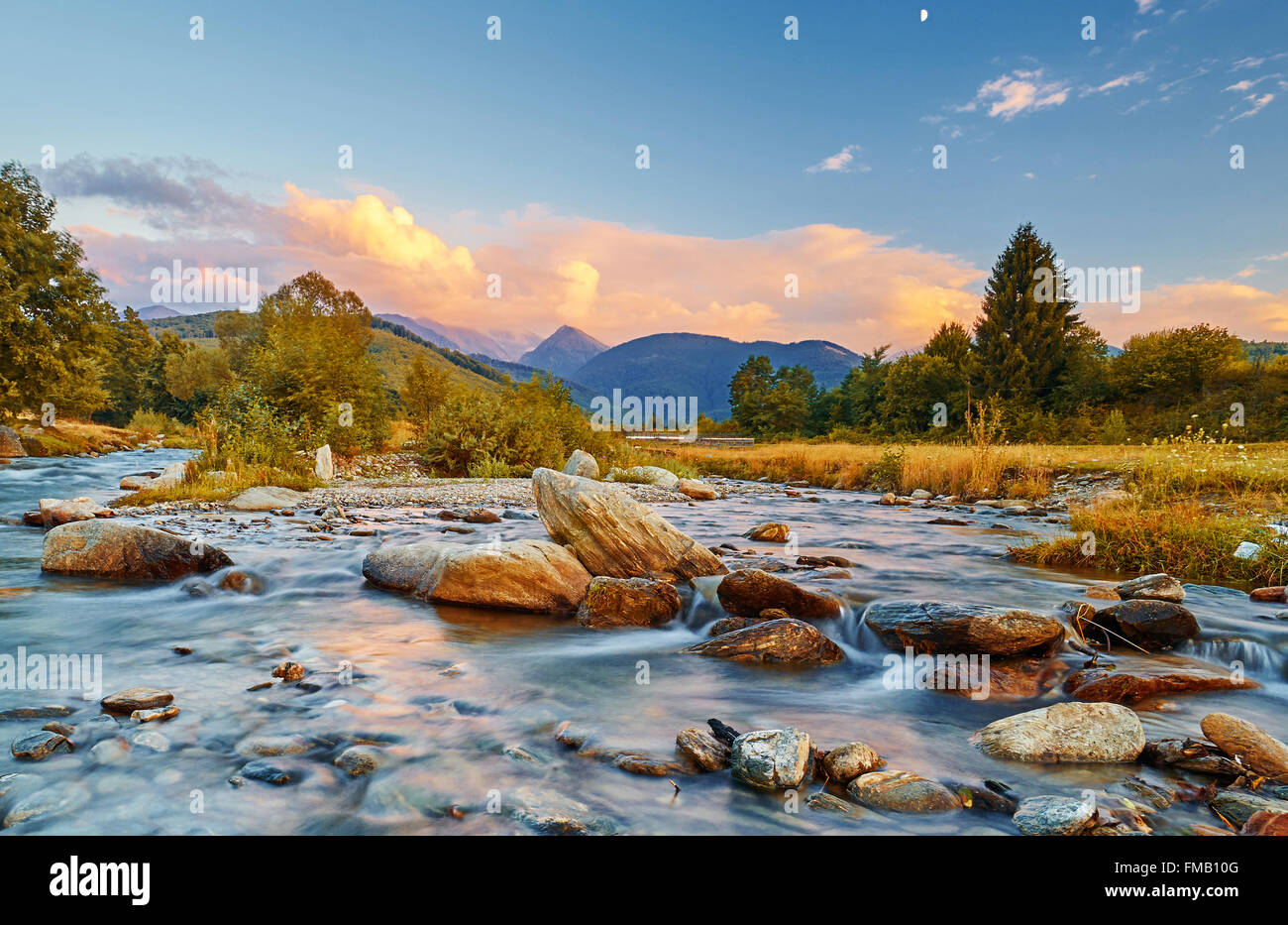 River landscape romania hi-res stock photography and images - Alamy