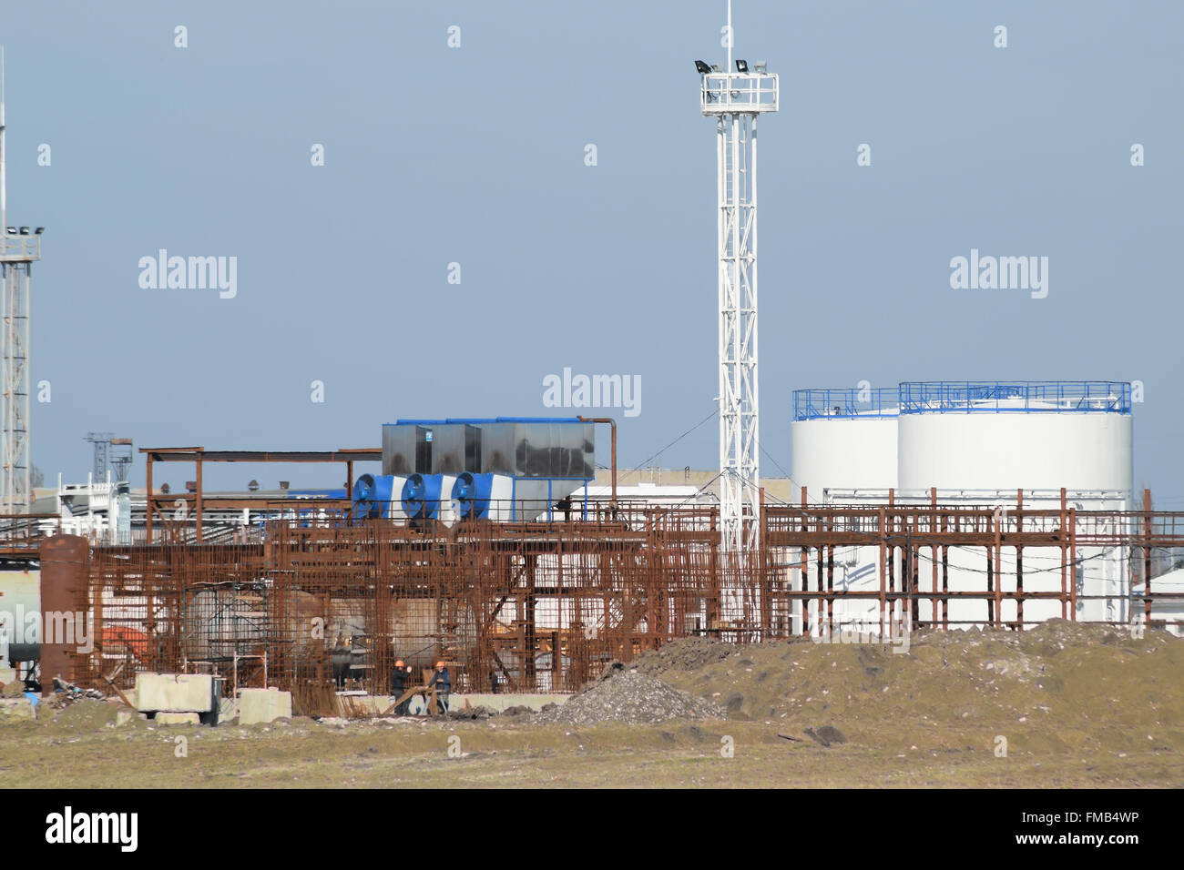 Refining column hi-res stock photography and images - Alamy