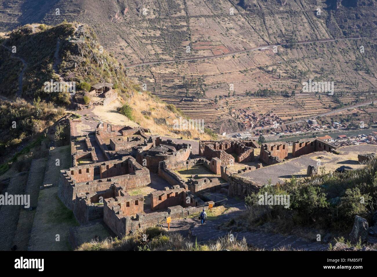Peru, Cusco Province, Incas Sacred Valley, Pisac, inca archeological ...