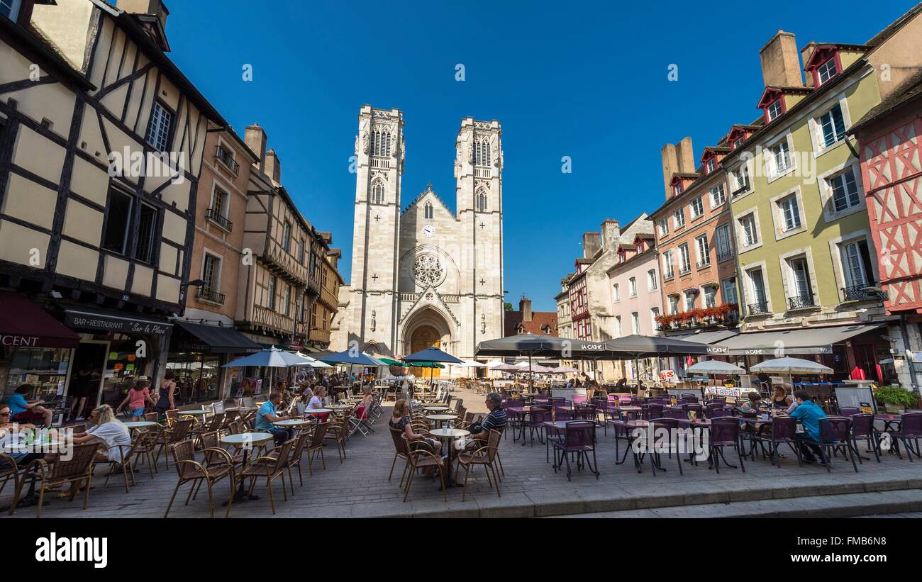 France, Saone et Loire, Chalon sur Saone, Saint Vincent square, Saint ...