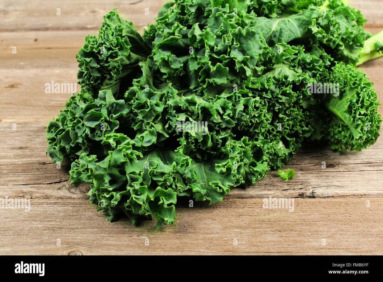 Bunch of kale hi-res stock photography and images - Alamy
