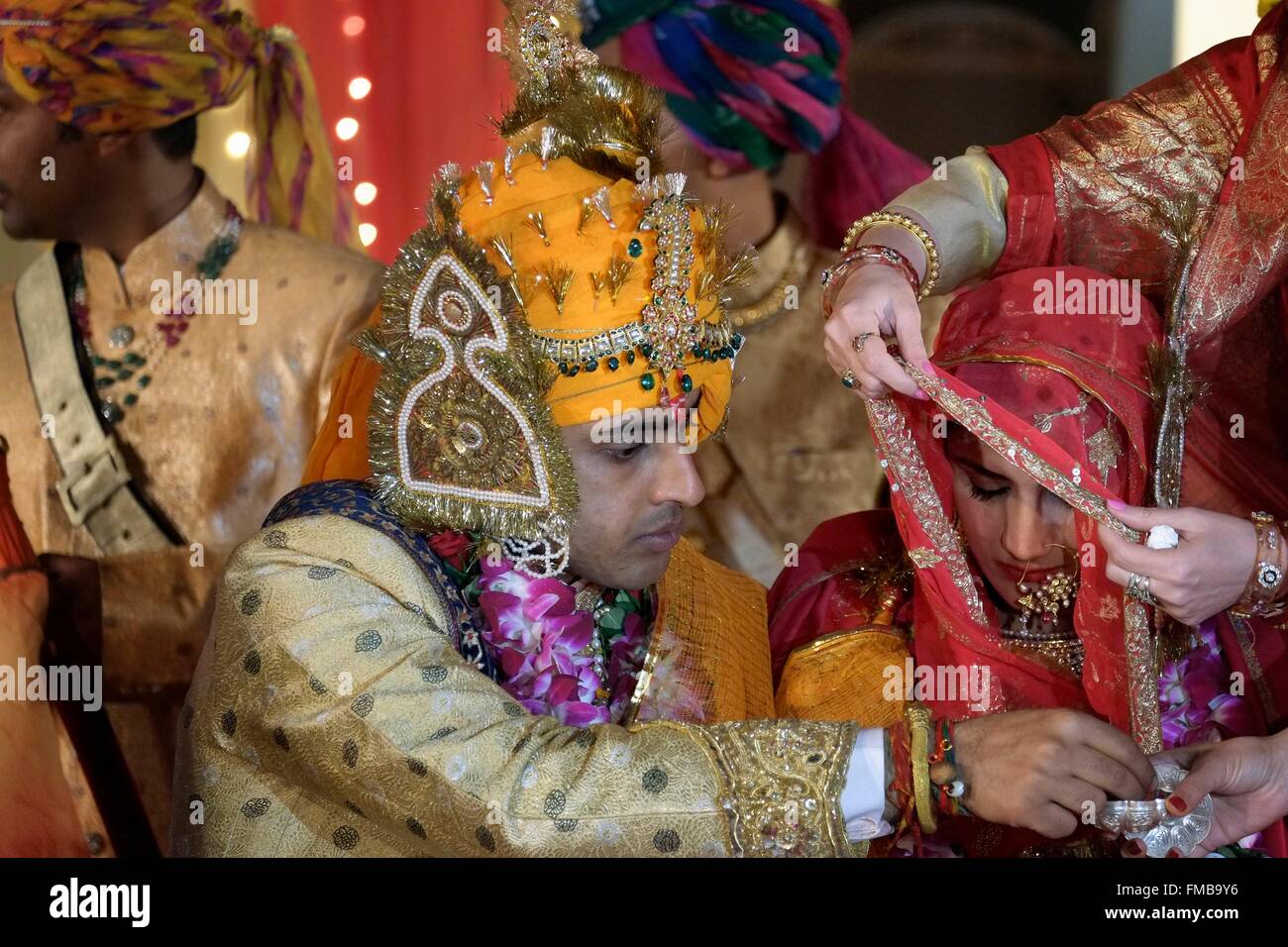 Rajasthani couple hi-res stock photography and images - Alamy