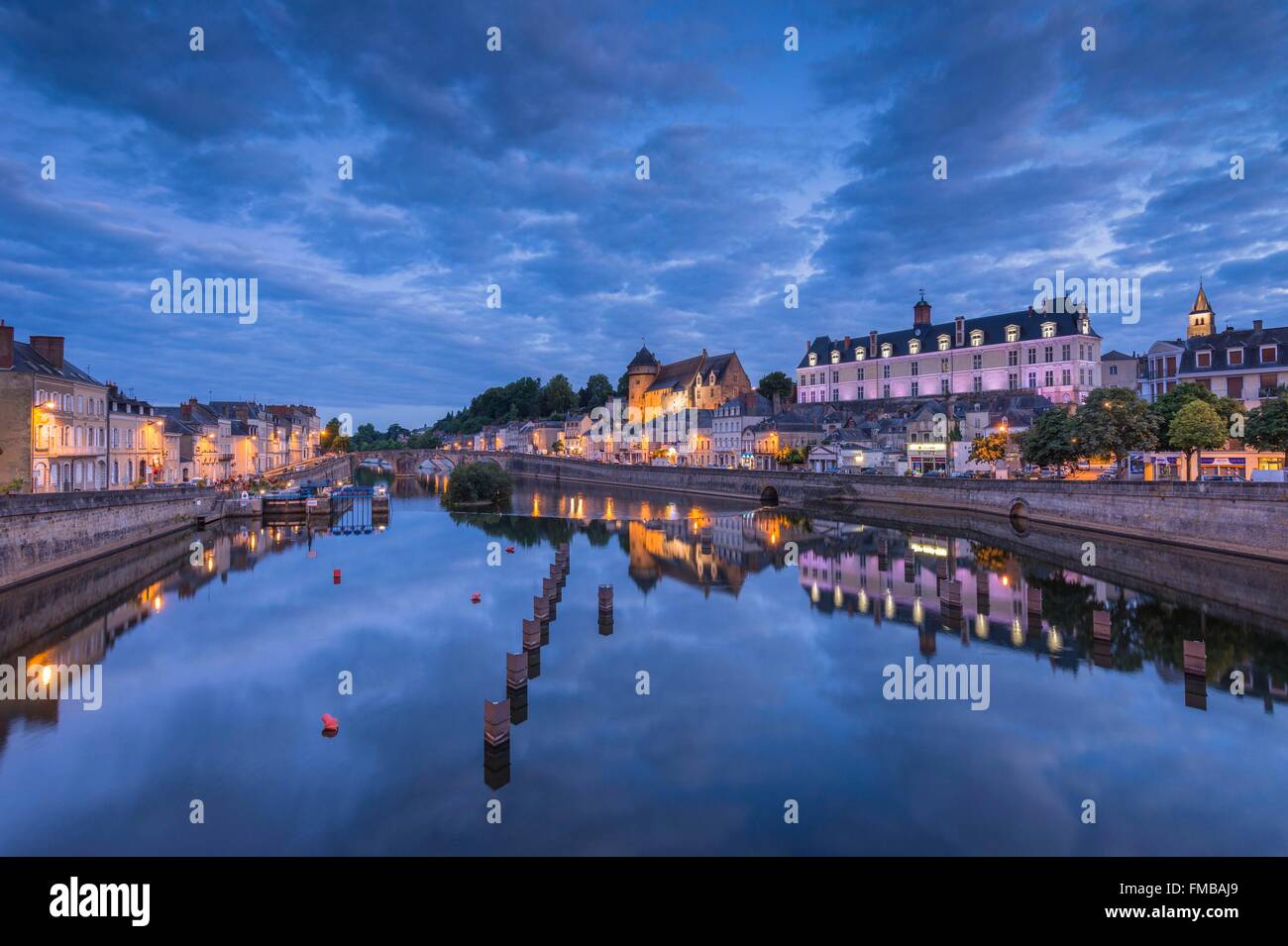 France, Mayenne, Laval, the banks of Mayenne river, the medieval Old ...