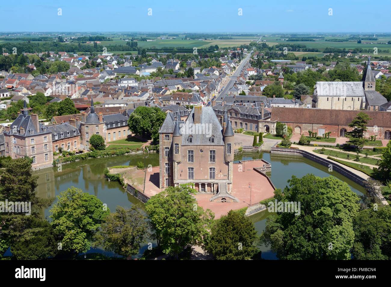 France, Loiret, Bellegarde, the castle (aerial view Stock Photo - Alamy