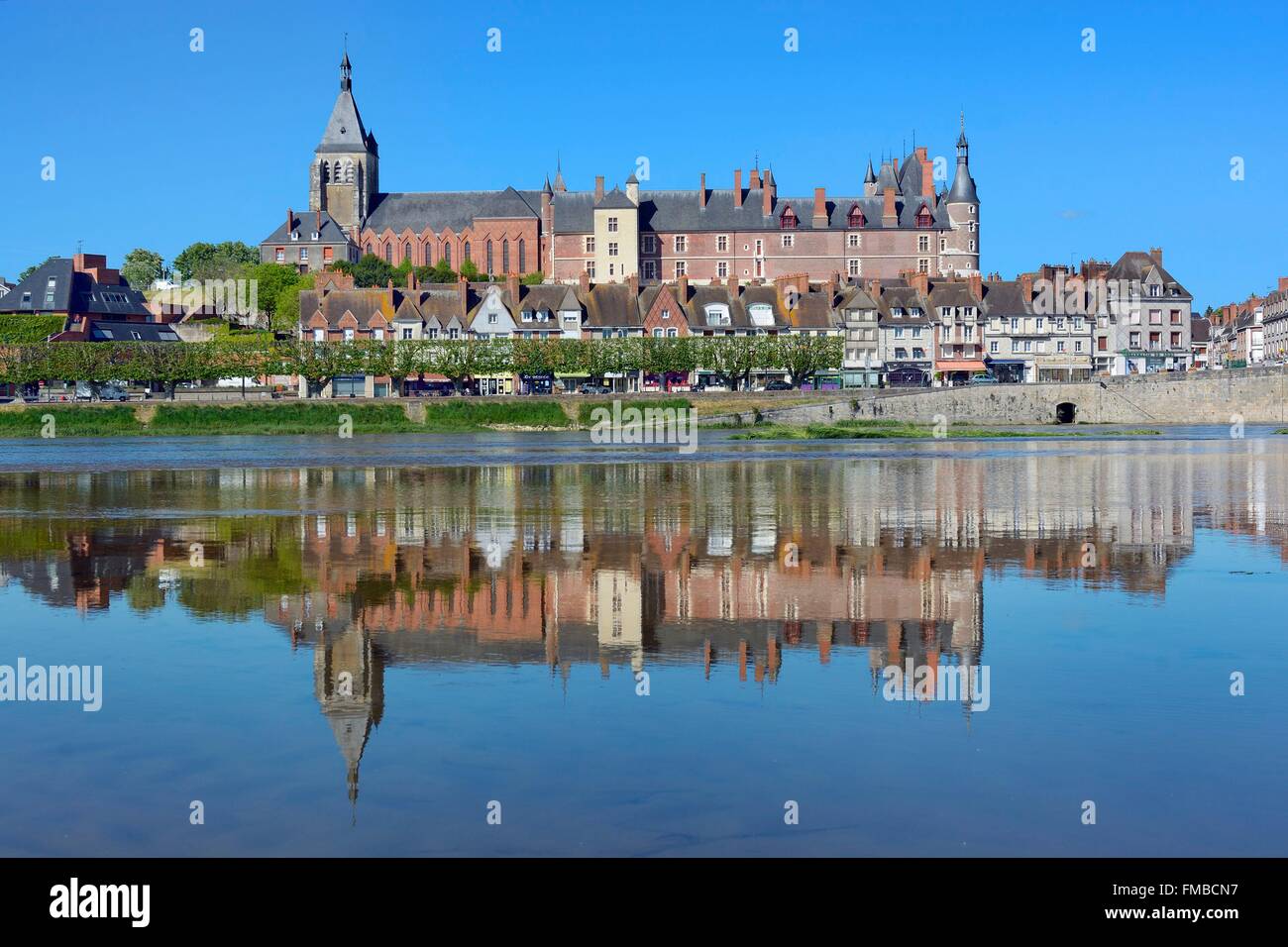 France, Loiret, Gien, the castle, Sainte Jeanne d'Arc (Joan of Arc ...