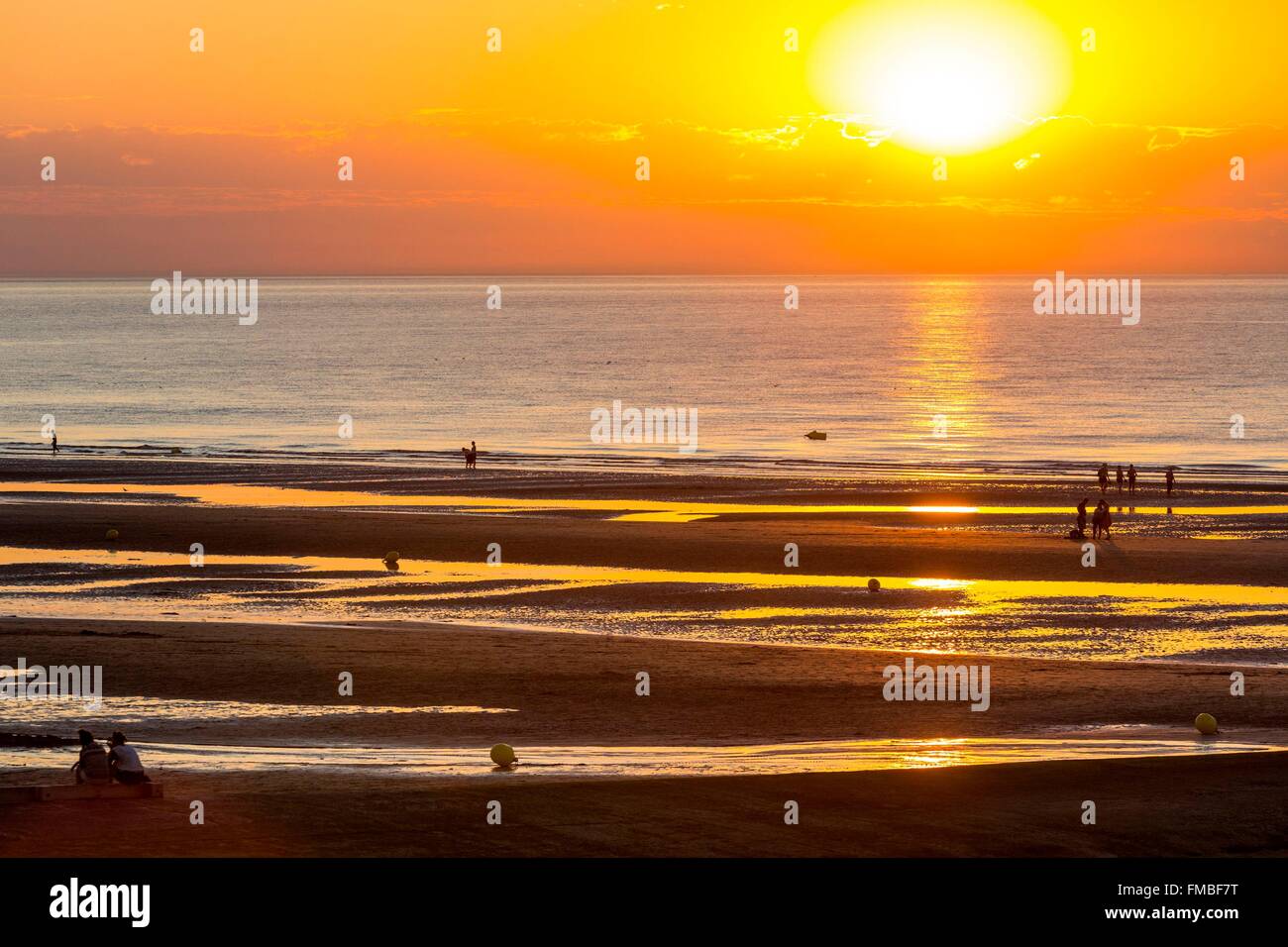 France, Calvados, Pays d'Auge, the cote Fleurie (Flowered coast ...