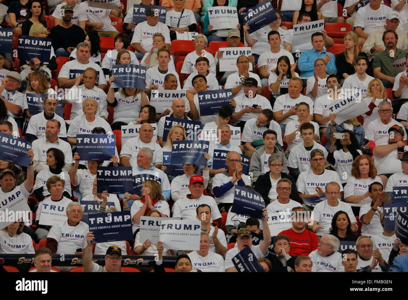 Republican presidential candidate Donald Trump campaign rally at the ...