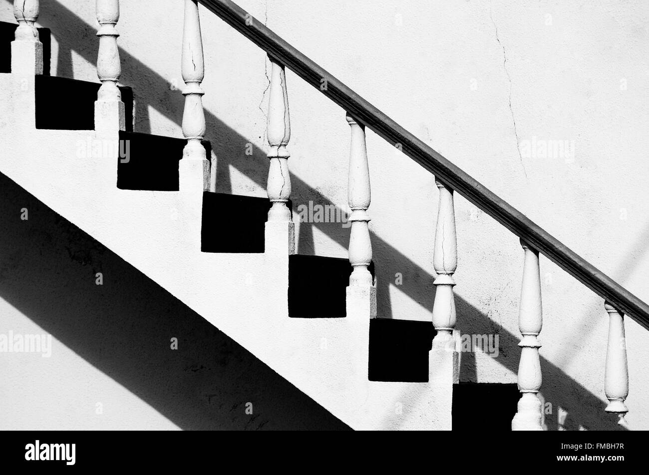 Minimal stairs hi-res stock photography and images - Alamy