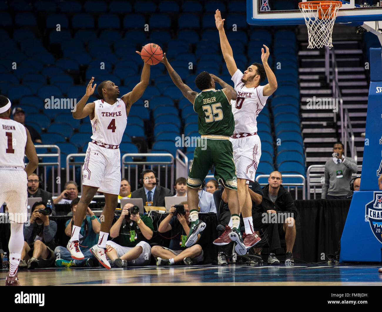 Orlando, FL, USA. 11th Mar, 2016. Temple guard Daniel Dingle (4) blocks ...