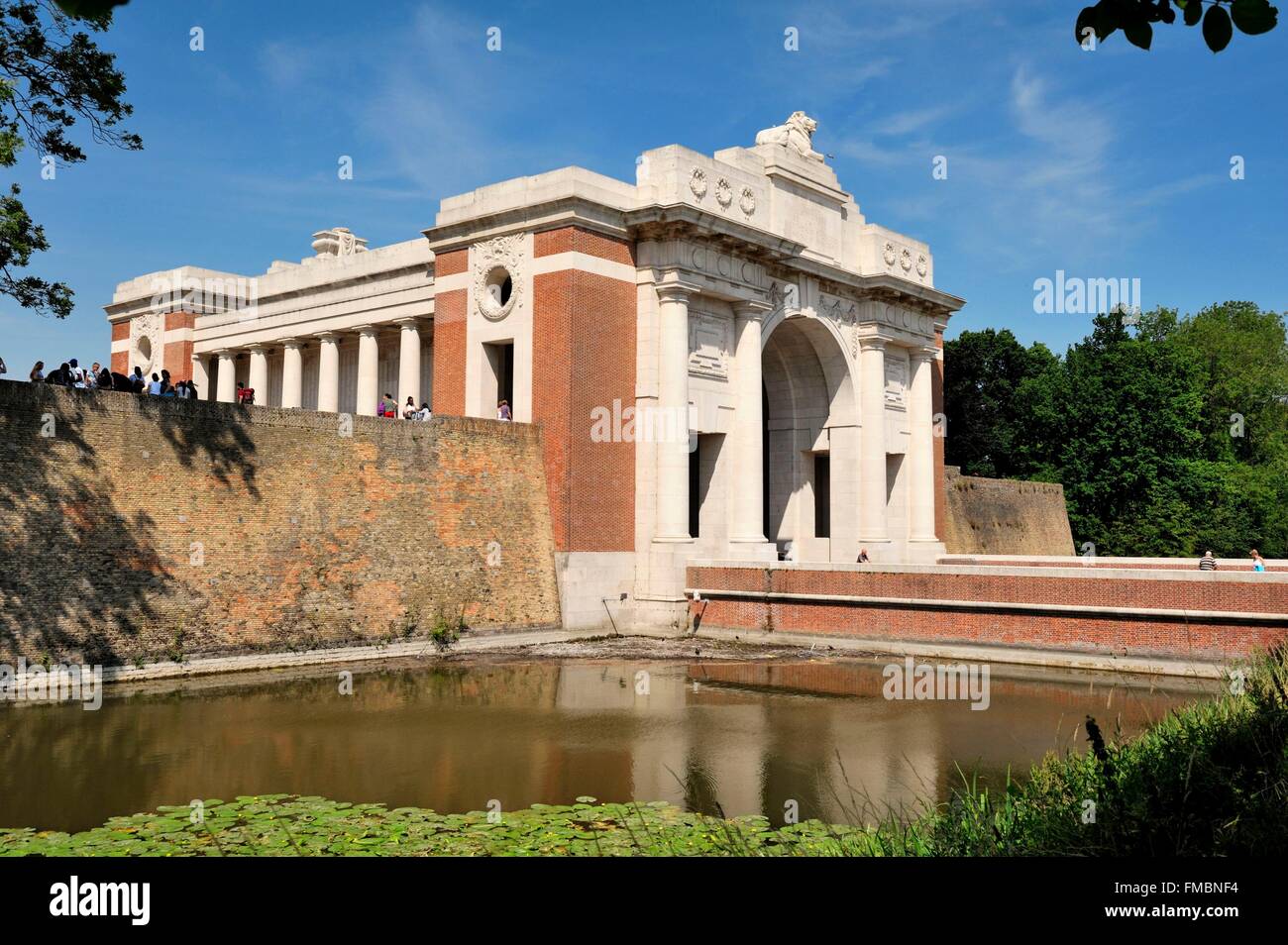 Belgium, West Flanders, Ypres or Ieper, Menin Gate, memorial to British ...