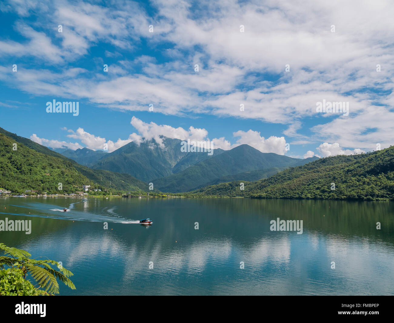 Lian li hi-res stock photography and images - Alamy