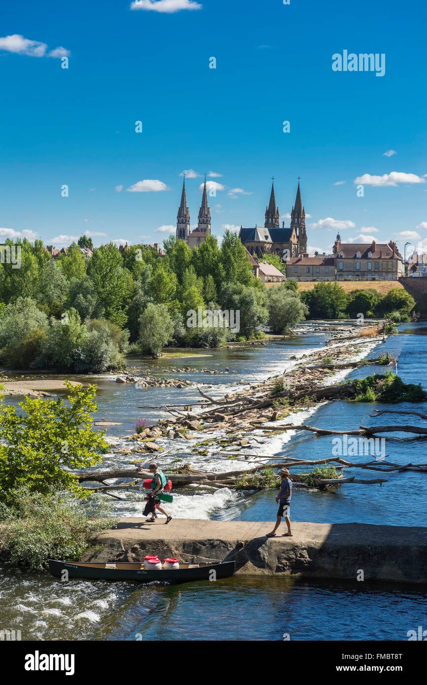 France, Allier, Moulins, view from the left bank of Allier river ...