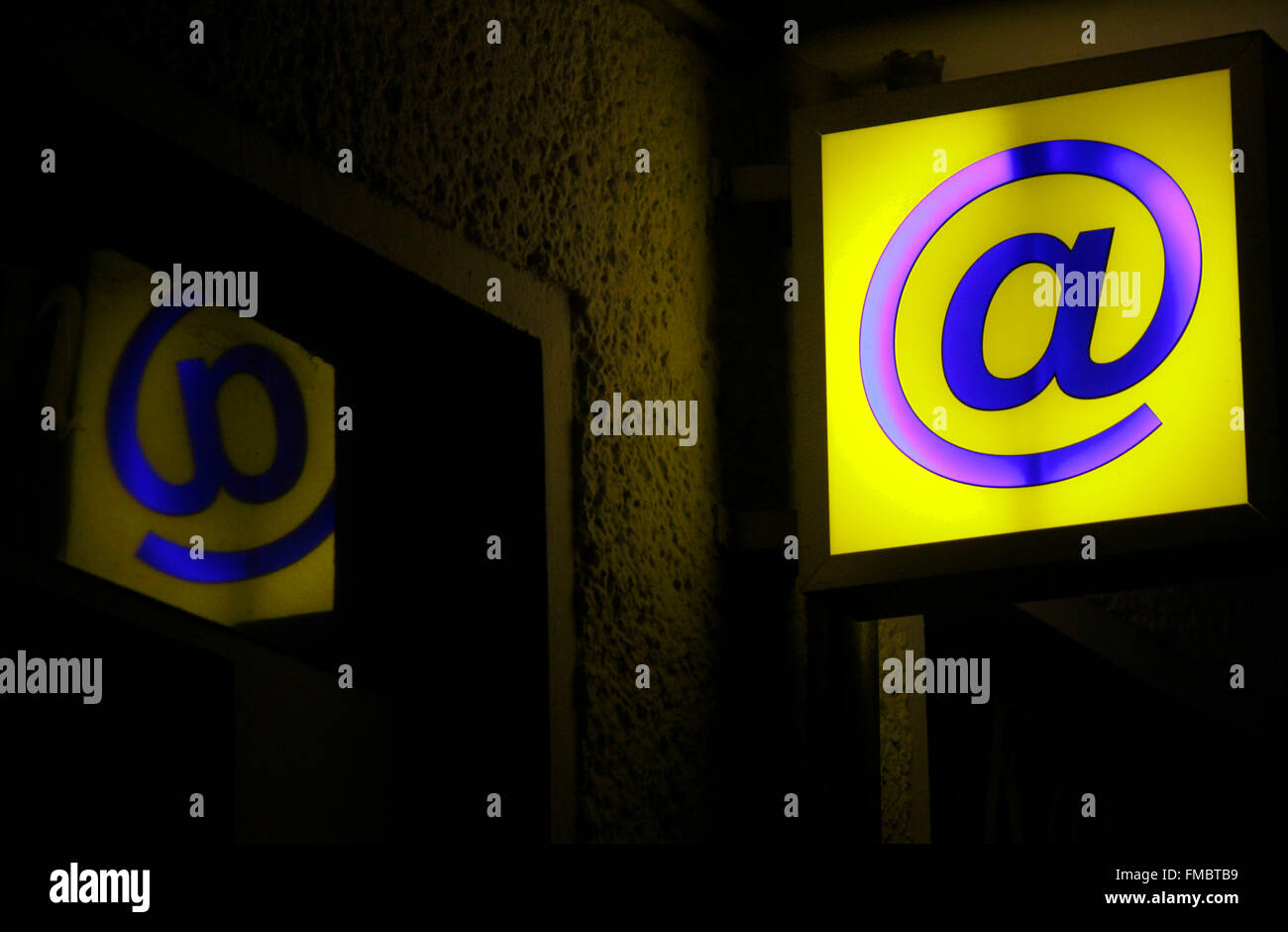 das @ (at) Zeichen, Berlin Stock Photo - Alamy