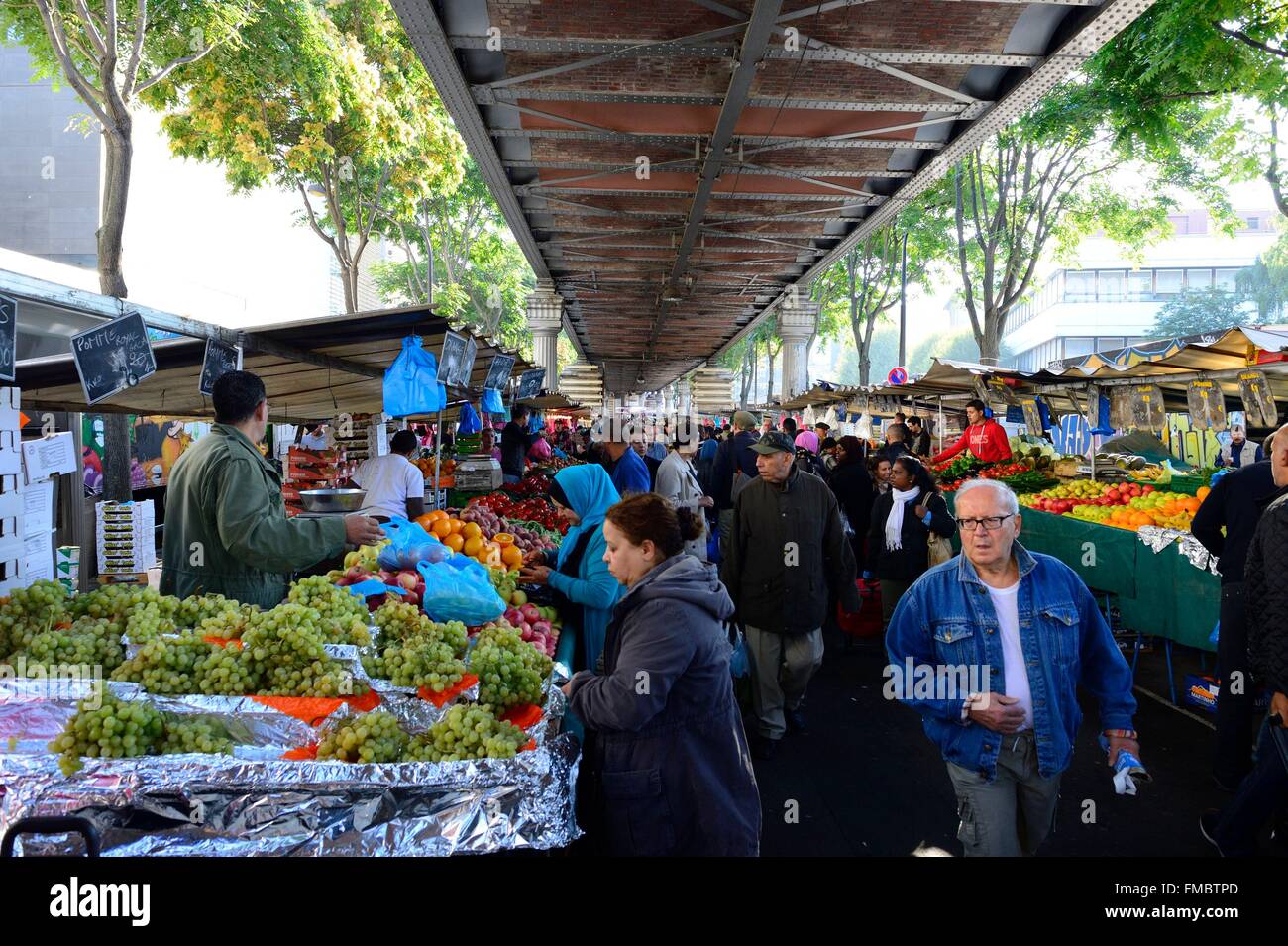 France, Paris, boulevard de la Chapelle, Barbes market under the ...