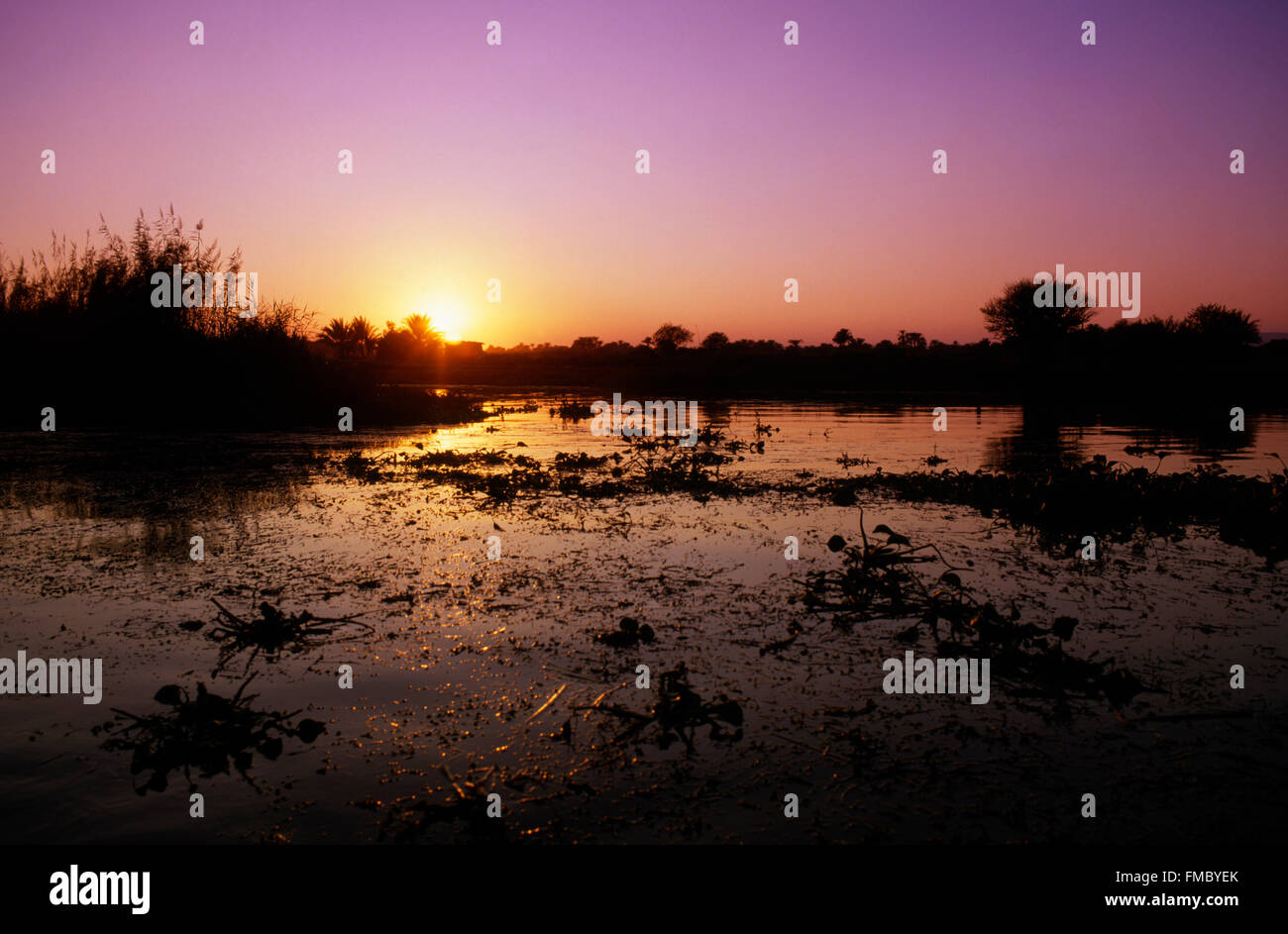Nile sunset hi-res stock photography and images - Alamy