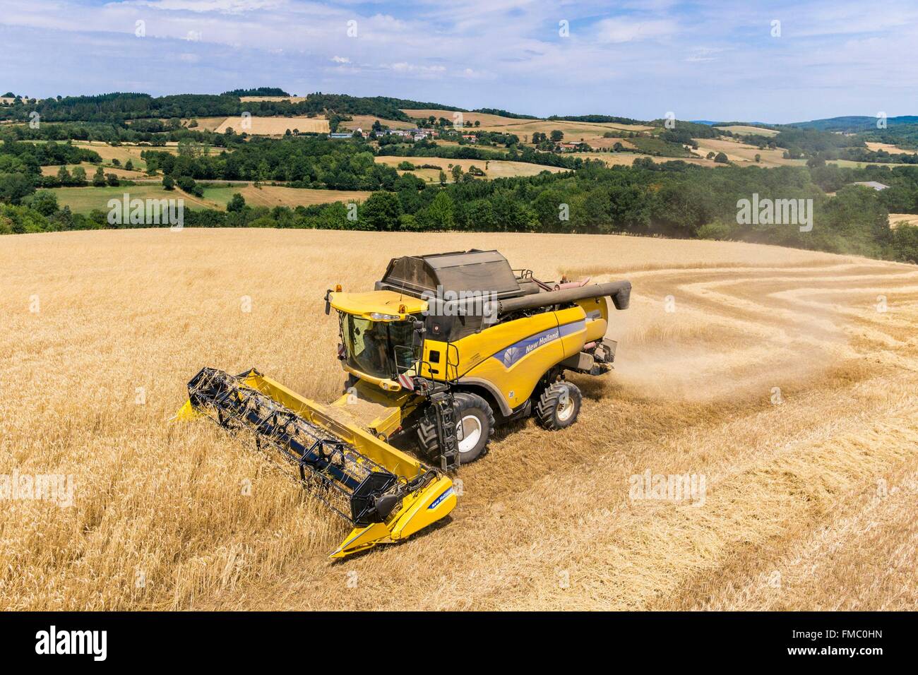 Harvest france wheat hi-res stock photography and images - Alamy