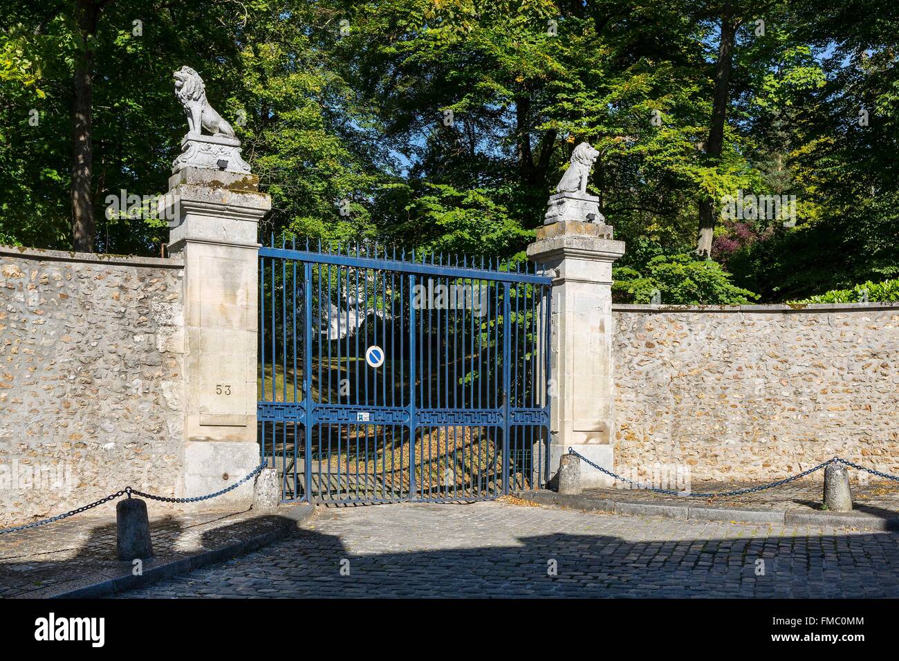 Nom hi-res stock photography and images - Alamy