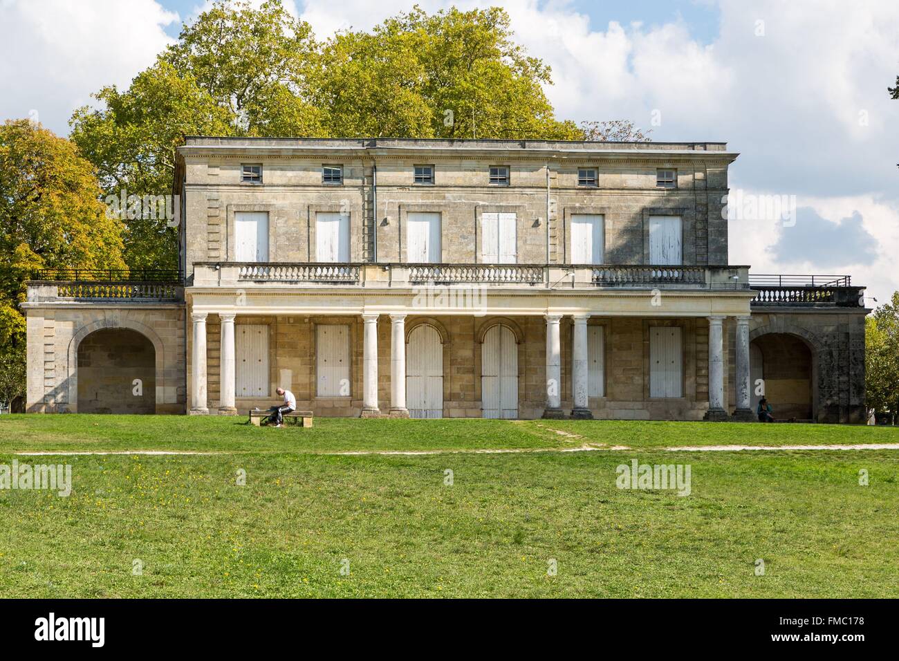 France, Gironde, Cenon, castle and Palmer park Stock Photo - Alamy