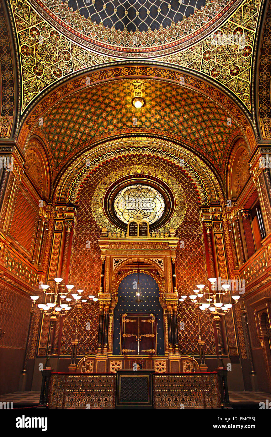 Inside the Spanish Synagogue at Josefov (the Jewish quarter) of Stare ...