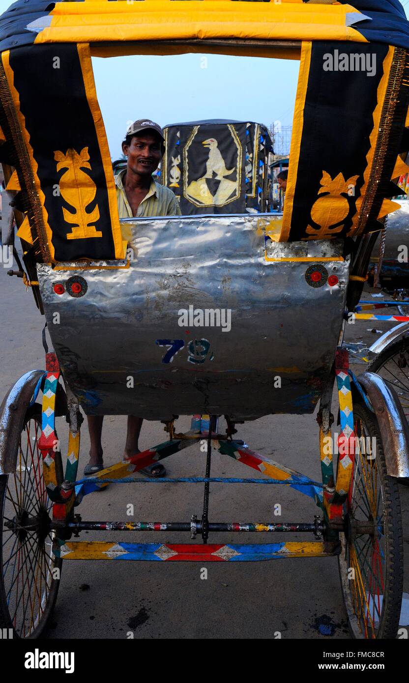 Rickshaw Tricycle Driver High Resolution Stock Photography and Images ...