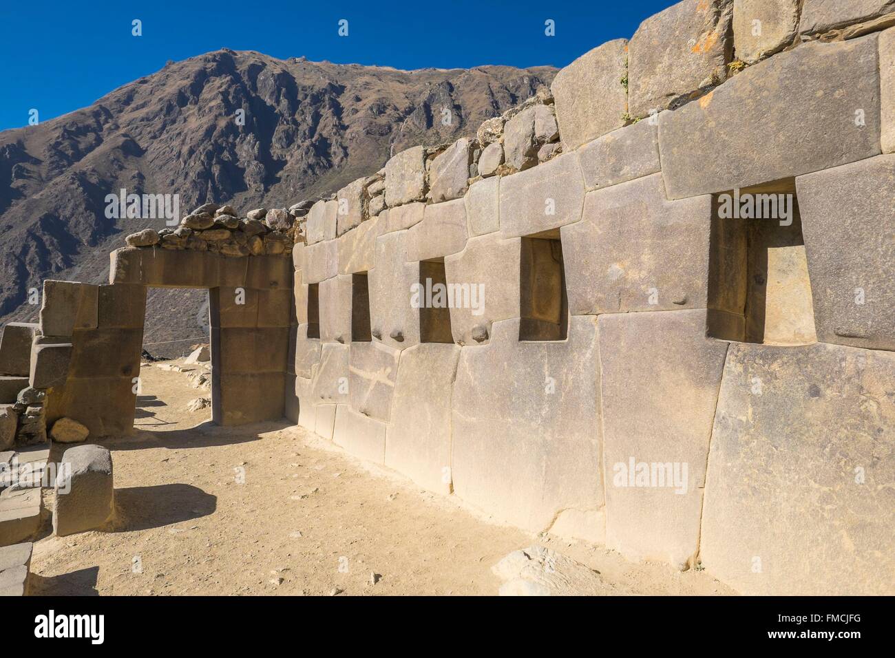 Peru, Cusco Province, Incas Sacred Valley, Ollantaytambo, ruins of the ...