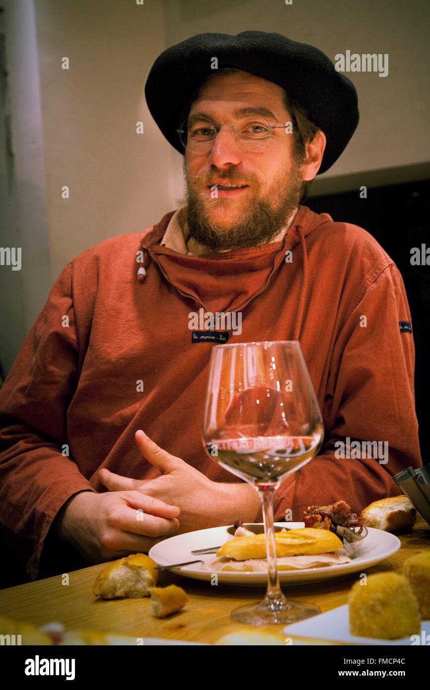 Basque men hi-res stock photography and images - Alamy